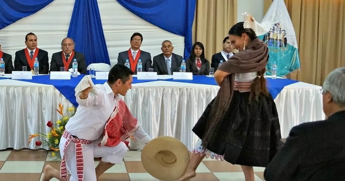 Niños con cajones: Vals criollo - Perufoto